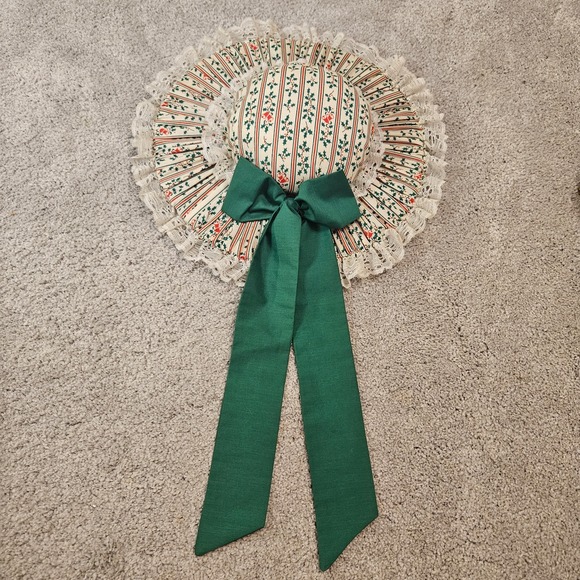 Holiday | Vintage Victorian Christmas Bonnet Wall Hanging Holly Fabric ...